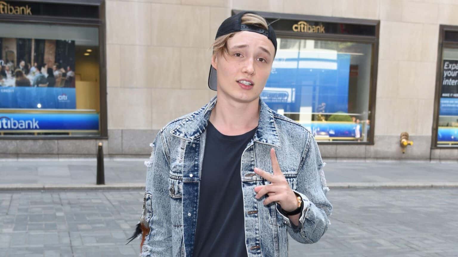 IS: Isac Elliot raitistui – uusi elämä, uusi suunta - Viihdeuutiset